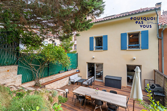Maison 7 pièces à Lyon 4ème, à vendre