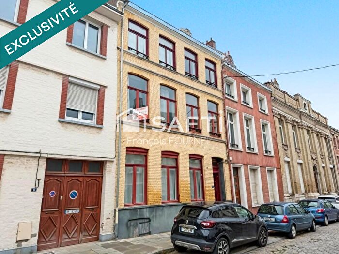 Appartement 3 pièces à Saint-Omer, Centre historique, à vendre