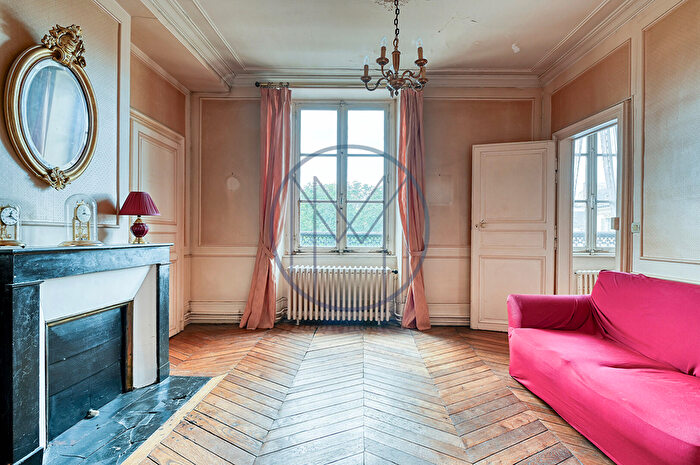Appartement 4 pièces à Versailles, Notre Dame, à vendre