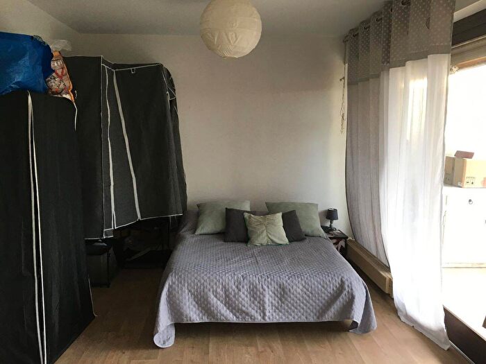 Centre Ville Est, Thonon-les-Bains : Appartement 1 pièce à louer