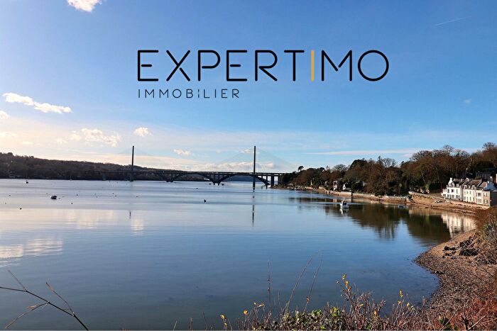 Maison à vendre - Le Relecq-Kerhuon - 9 pièces - 5 chambres