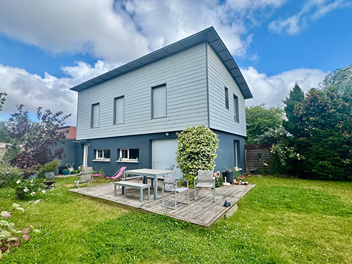 Maison 5 pièces à Villeneuve-d'Ascq, Sart, Babylone, à vendre
