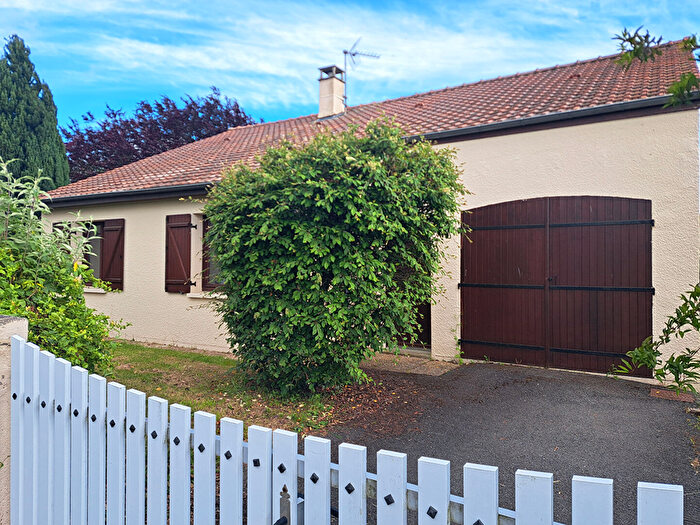 Châtellerault, Est : Maison 5 pièces à vendre