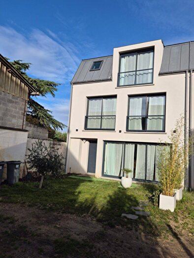 Maison à louer - Centre Ville, Croissy-sur-Seine - 6 pièces - 4 chambres