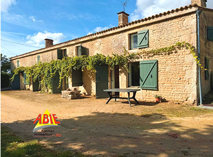 Maison à vendre - Coulon - 12 pièces - 7 chambres