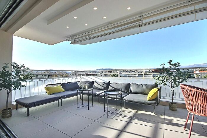 Appartement à vendre - Cannes, Pointe Croisette - 4 pièces - 3 chambres