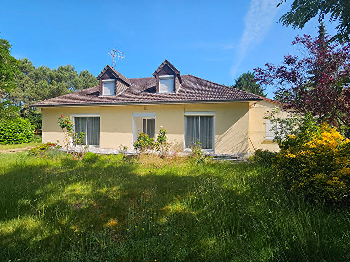 Baugé - Maison 6 pièces à vendre