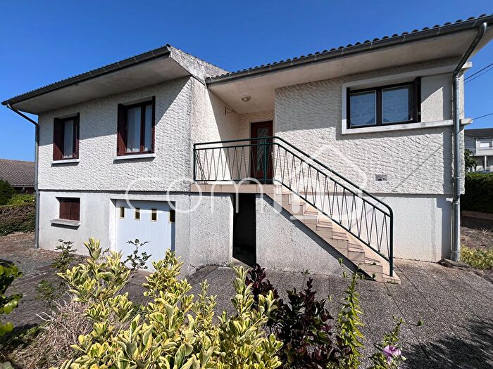 Maison 6 pièces à Sainte-Radegonde, à vendre