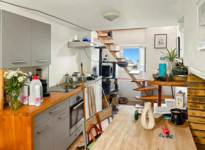 Maison à vendre - Guilers - 9 pièces - 7 chambres