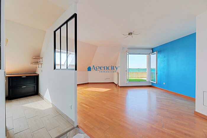 Appartement à vendre - Noisy-le-Grand, Centre-ville - 3 pièces - 2 chambres