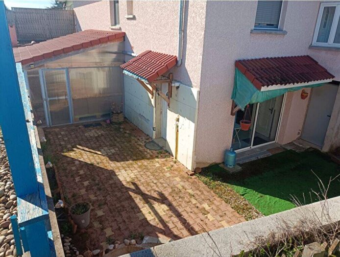 Maison 4 pièces à Flachères, à louer
