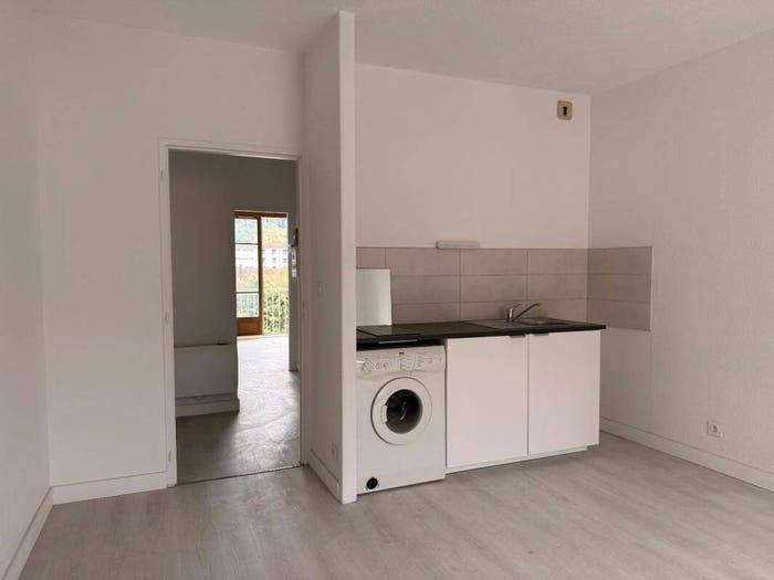 Appartement 2 pièces à Centre Ville, Vizille, à louer