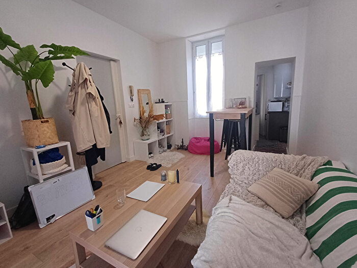 Appartement à louer - Nantes, Saint-Clément, Jardin des plantes, Caserne Lamoricière - 1 pièce - 1 chambre