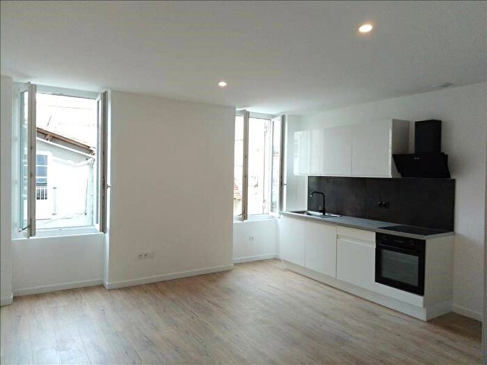 Appartement à louer - Ribérac - 2 pièces - 1 chambre