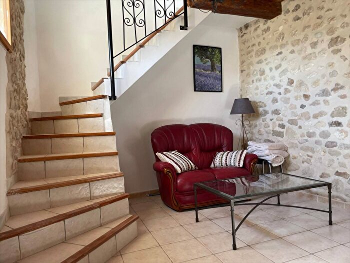 Maison à louer - Ouest, Saint-Paul-Trois-Châteaux - 3 pièces - 1 chambre