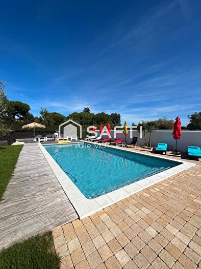 Maison à vendre - Sainte-Marie-de-Ré - 8 pièces - 5 chambres