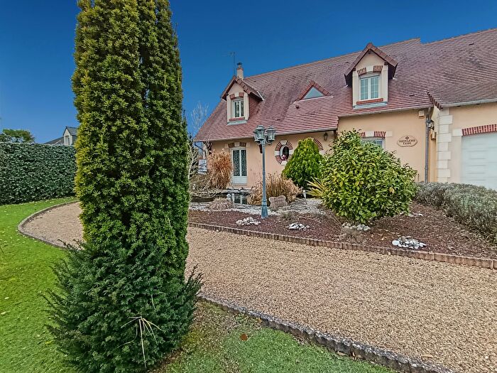 Maison à vendre - Vineuil - 7 pièces - 5 chambres