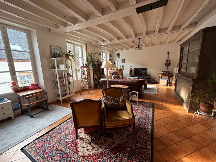 Maison à vendre - Gien, Centre-ville - 6 pièces - 4 chambres