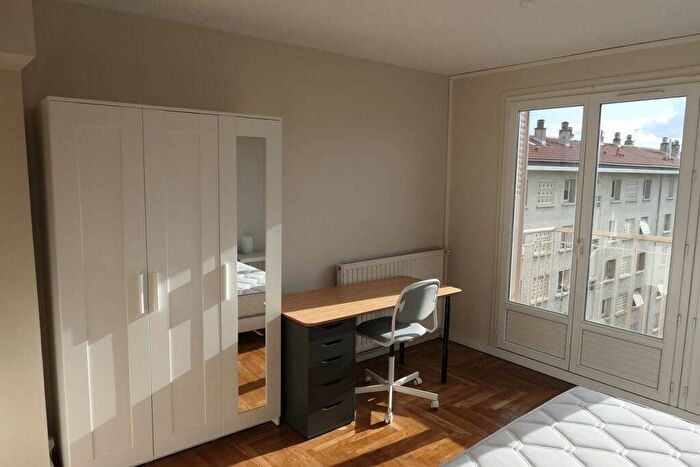 Appartement à louer - Bron Centre-Le Rafour - 1 pièce