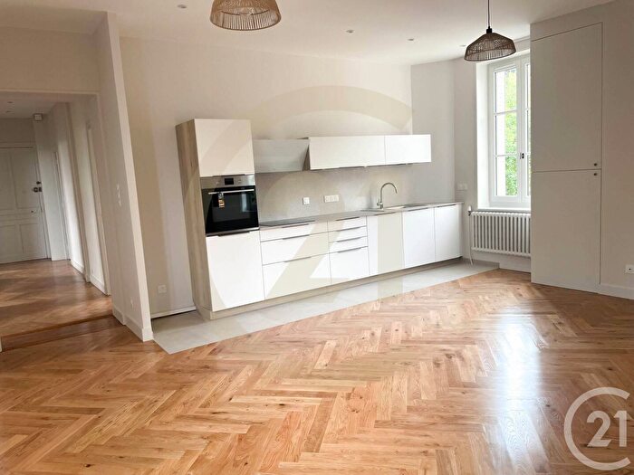 Appartement 5 pièces à Saint-Didier-au-Mont-dOr, à louer