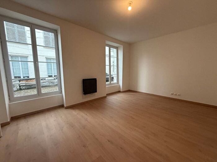 Appartement à louer - Centre, Château-Thierry - 2 pièces - 1 chambre