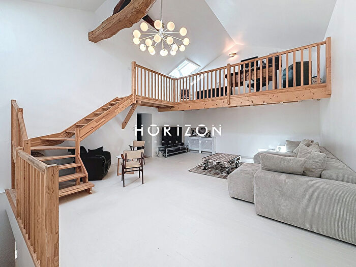 Maison à vendre - Chaneins - 8 pièces - 5 chambres