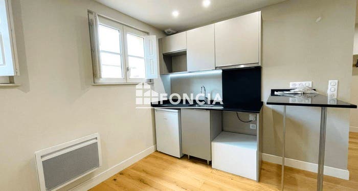 Place d'Armes, Toulon - Appartement 1 pièce à louer