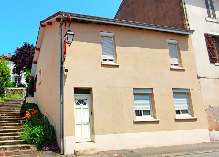 Maison à vendre - Cransac - 5 pièces - 3 chambres