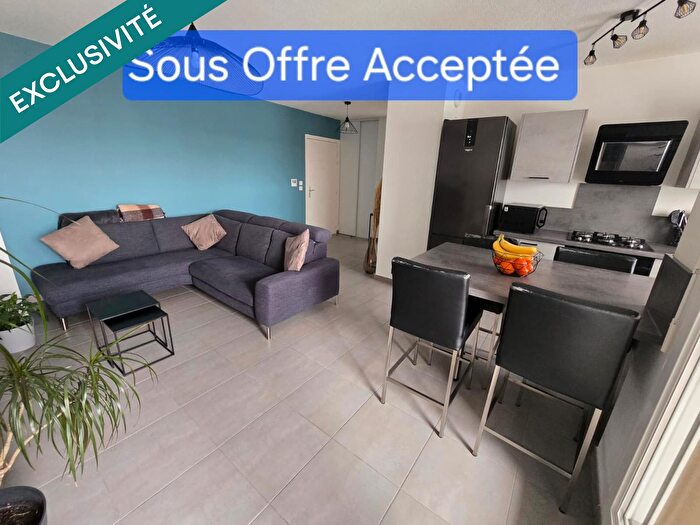 Appartement à vendre - Givors, Canal - 3 pièces - 2 chambres