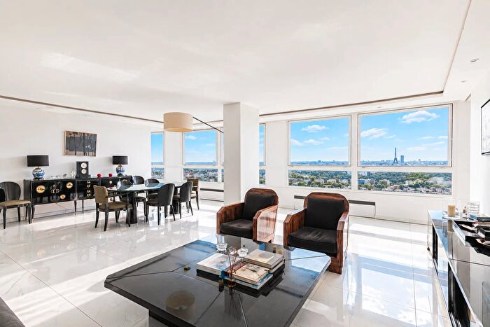 Appartement 4 pièces à vendre à Puteaux, Front de Seine Bellini