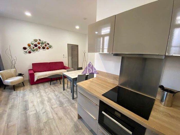 Vieille Ville, Hyères : Appartement 2 pièces à louer