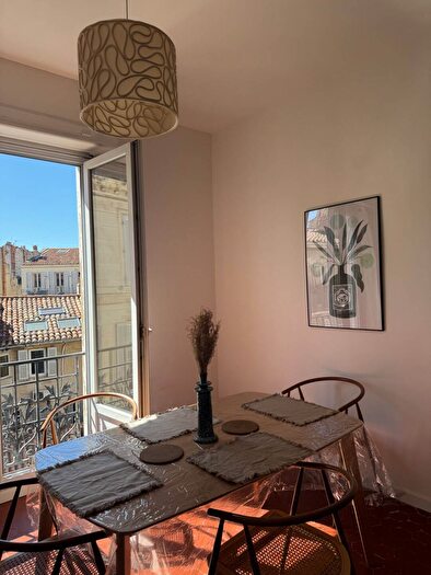 Appartement à louer - Marseille ème - 3 pièces - 2 chambres