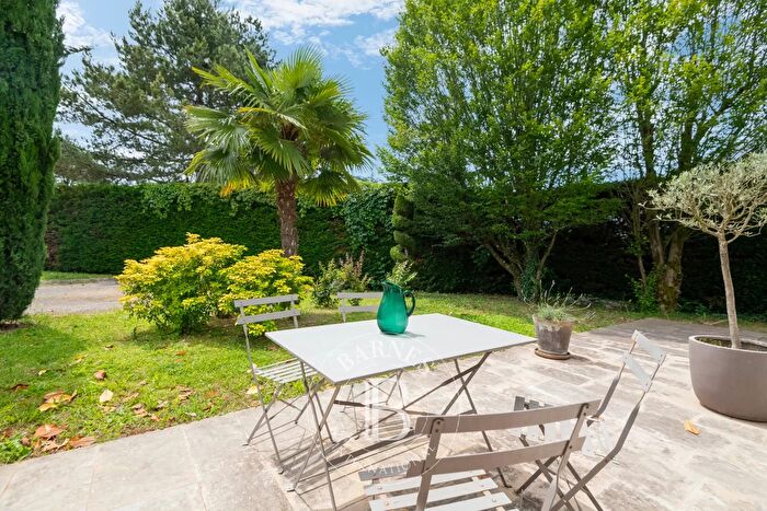 Maisons à vendre et appartements à louer - 1