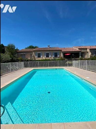 Saint-Rémy-de-Provence : Appartement 2 pièces à louer
