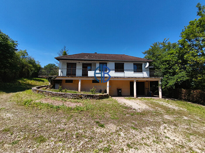 Maison 4 pièces à vendre à Vézeronce-Curtin