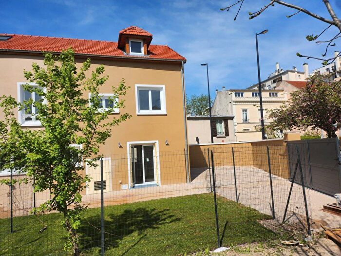 Maison à louer - Centre Ville-Coteaux, Champigny-sur-Marne - 4 pièces - 3 chambres