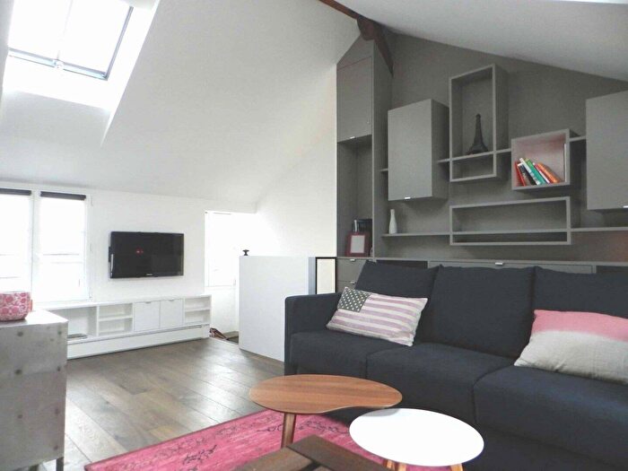 Appartement à louer - Sainte Avoie, Paris ème arrondissement - 1 pièce