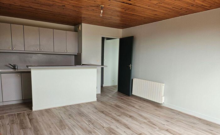 Appartement à louer - Forges-les-Eaux - 1 pièce