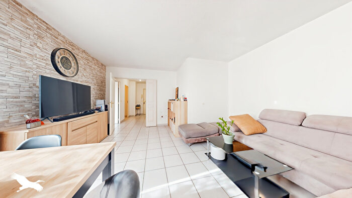 Appartement à vendre - Marseille e , Saint-Just - 3 pièces - 2 chambres