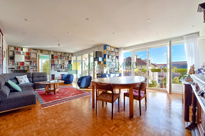 Appartement à vendre - Courbevoie, Bécon - 5 pièces - 3 chambres