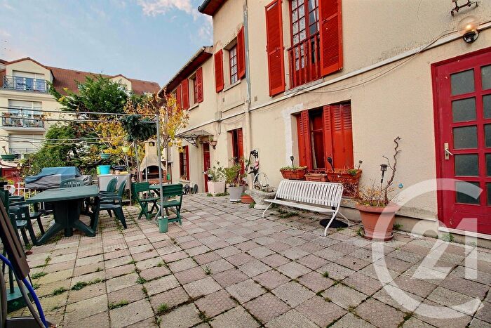 Maison à vendre - Pantin, Limites - 11 pièces - 5 chambres