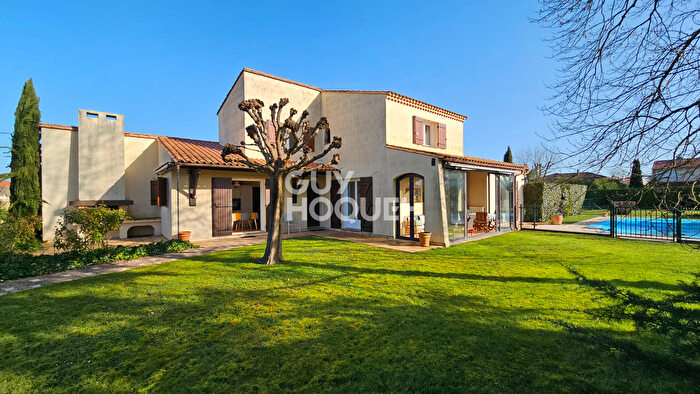 Maison à vendre - Saint-Médard-de-Guizières - 6 pièces - 5 chambres