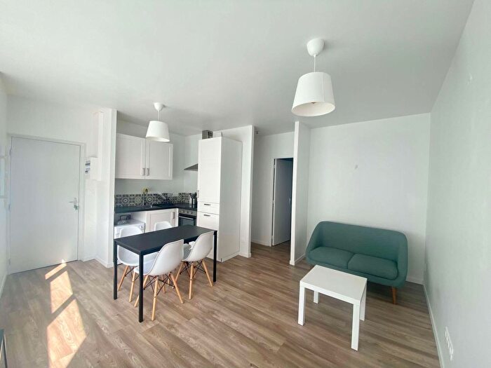 Santes : Appartement 2 pièces à louer