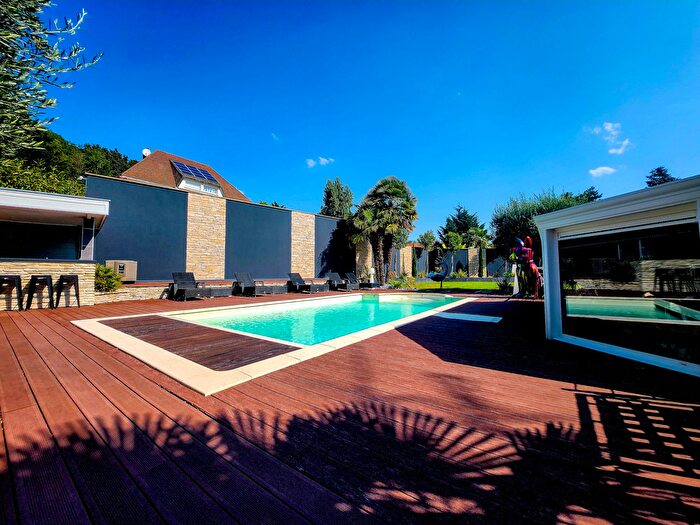 Maison à vendre - Montlhéry - 8 pièces - 4 chambres