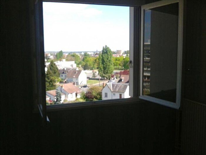 Appartement 3 pièces à Escures, Fleury-les-Aubrais, à louer