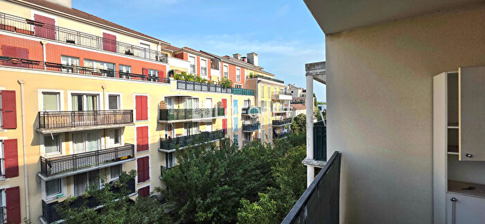 Appartement à vendre - Villeneuve-la-Garenne, Est - 4 pièces - 3 chambres