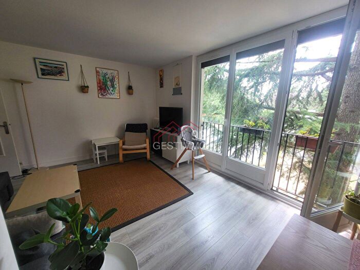 Bac-Bécon-Flachat-Gare, Asnières-sur-Seine : Appartement 3 pièces à louer