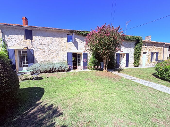 Maison 6 pièces à Saint-Laurent-Médoc, à vendre
