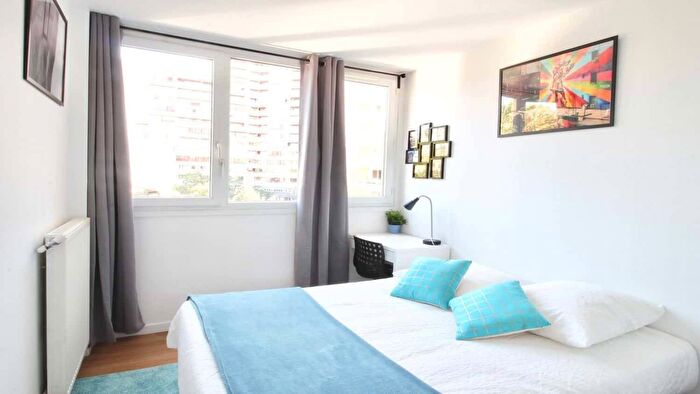 Parc-La Boule- Champs Pierreux, Nanterre : Appartement 1 pièce à louer