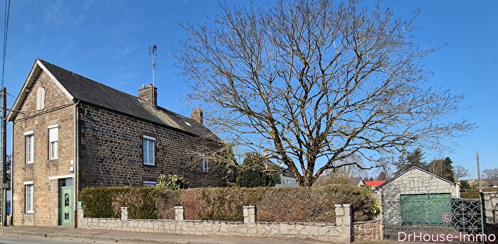 Maison à vendre - Gorron - 5 pièces - 3 chambres